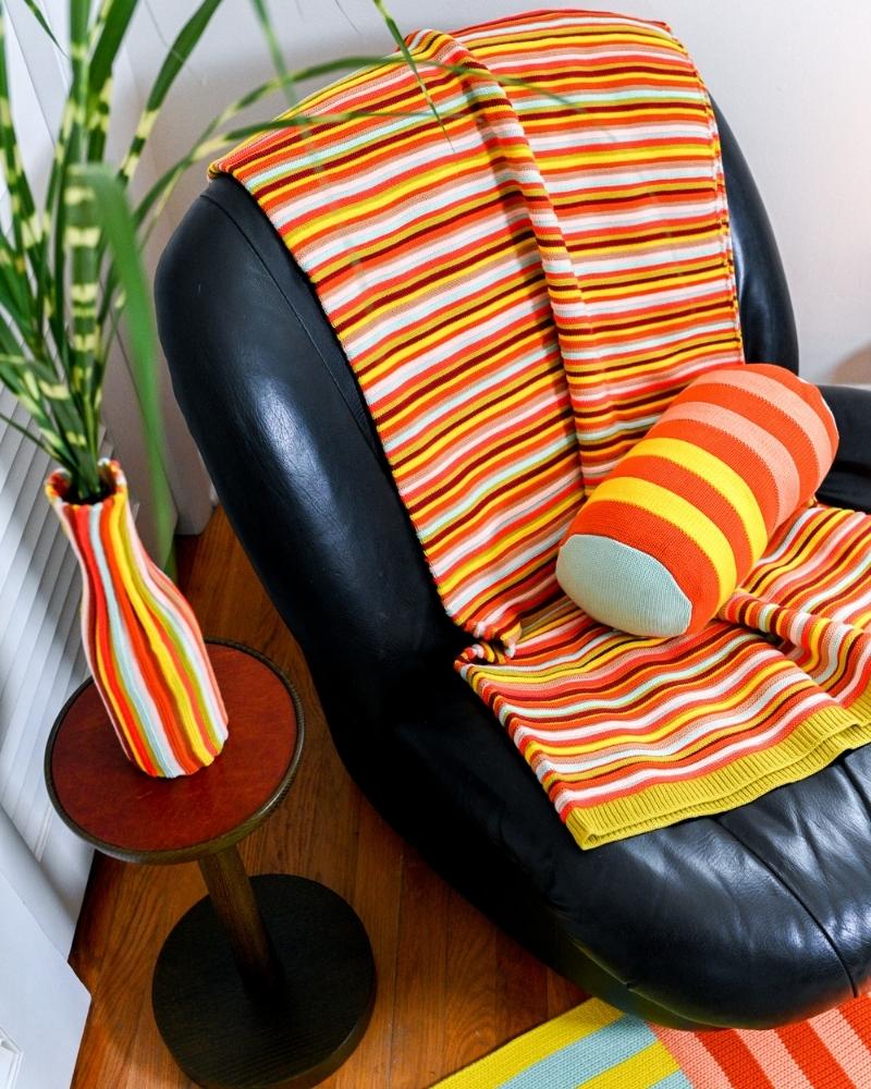 Throws – VERLOOP | knits